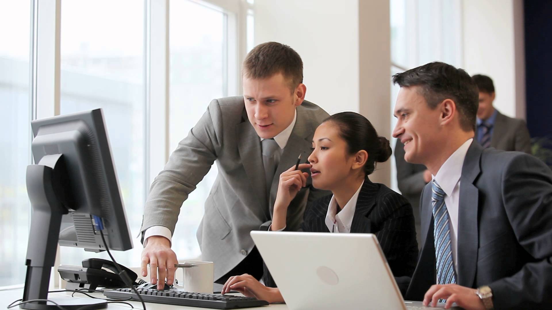 O que significa "TBD", "TBA" e "TBC" em inglês? - inFlux